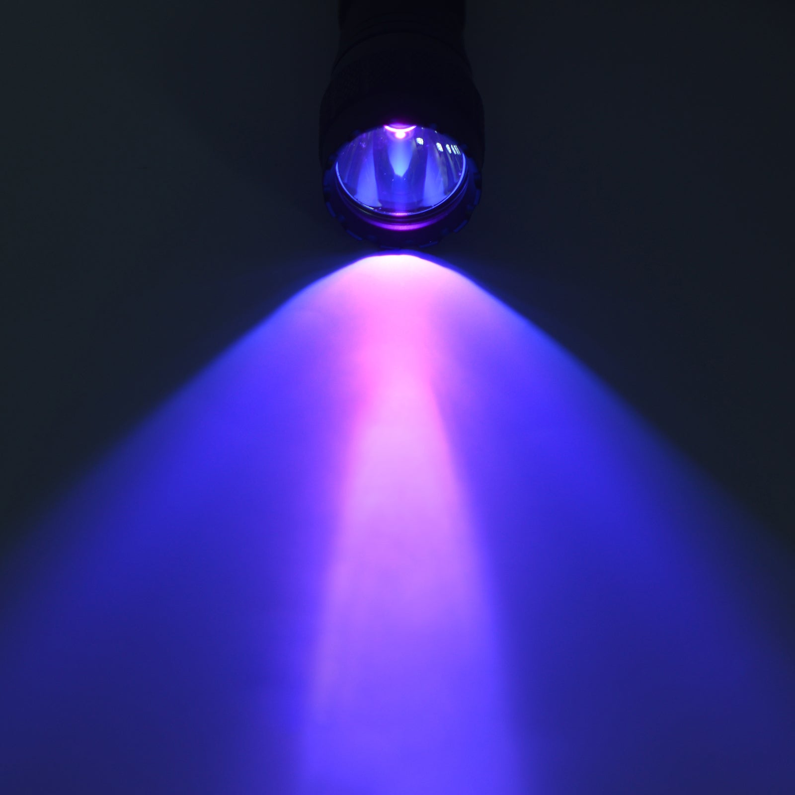 UV Flashlight: Powerful Ultraviolet Light for Detection